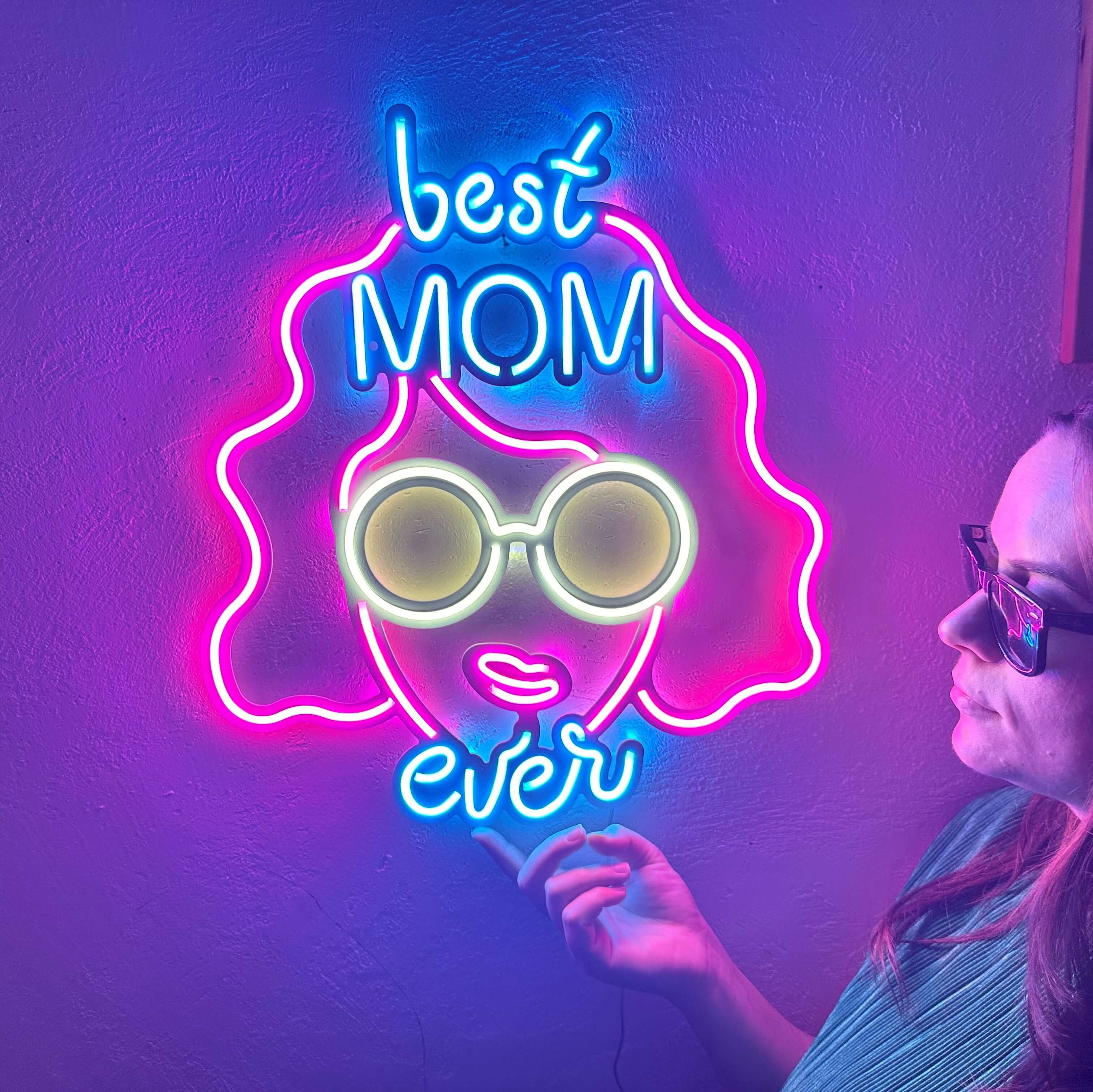 Best Mom Ever Neon Metal Sign | Neon Signs – Buy Now | Dekadron